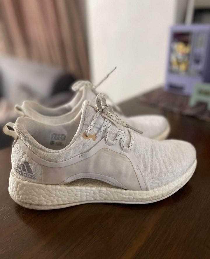 Adidas triple white, Men's Fashion, Footwear, Sneakers on Carousell