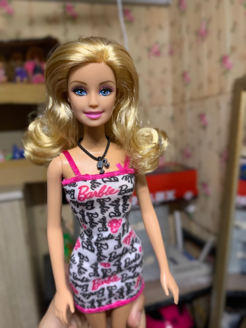 Barbie original, Hobbies & Toys, Toys & Games on Carousell