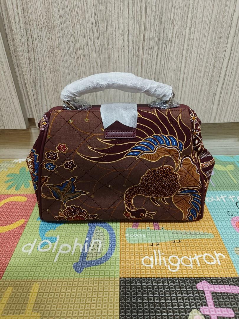 CFOB Batik Charis Doctor bag, Women's Fashion, Bags & Wallets, Tote ...