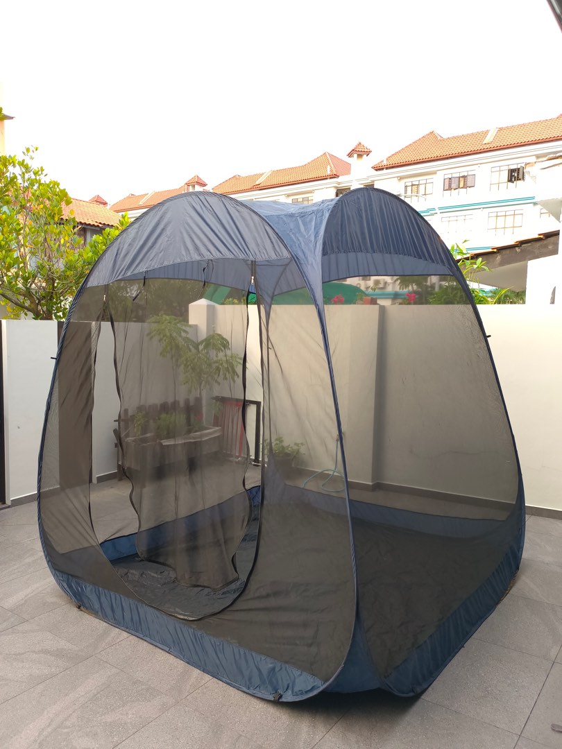 Foldable tent, Sports Equipment, Hiking & Camping on Carousell