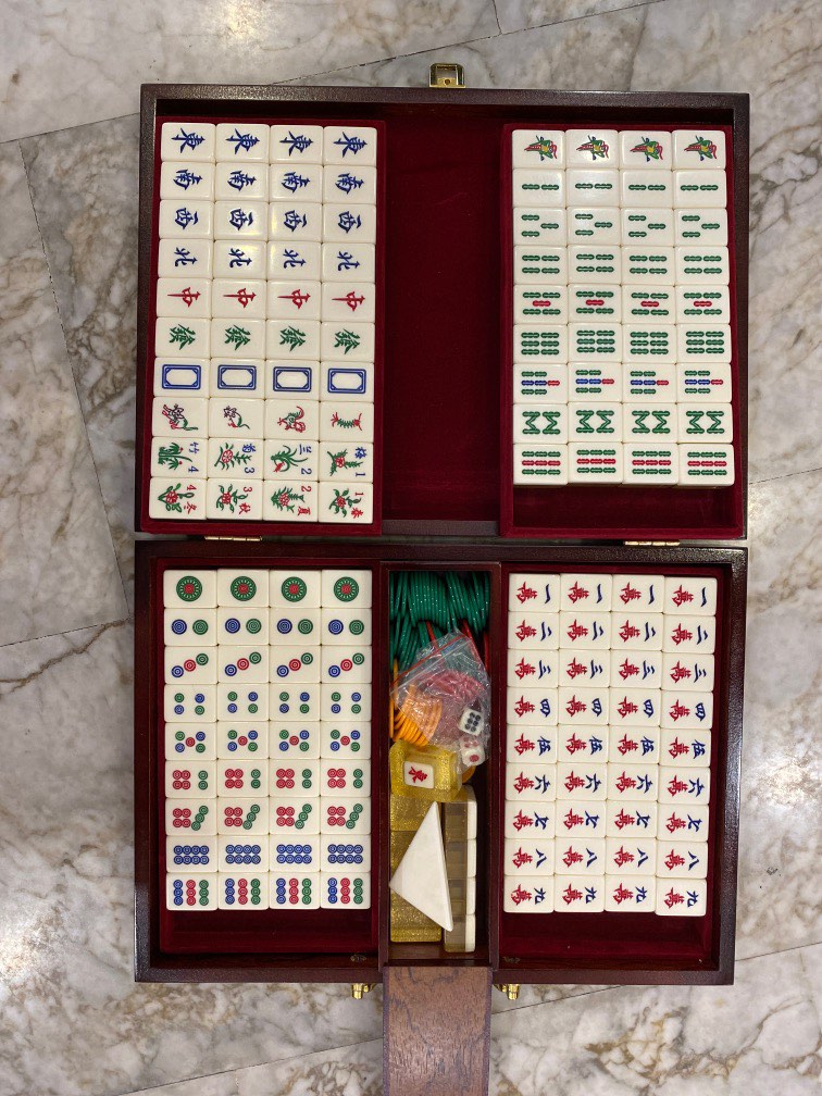 MBS mini mahjong set, Hobbies & Toys, Toys & Games on Carousell