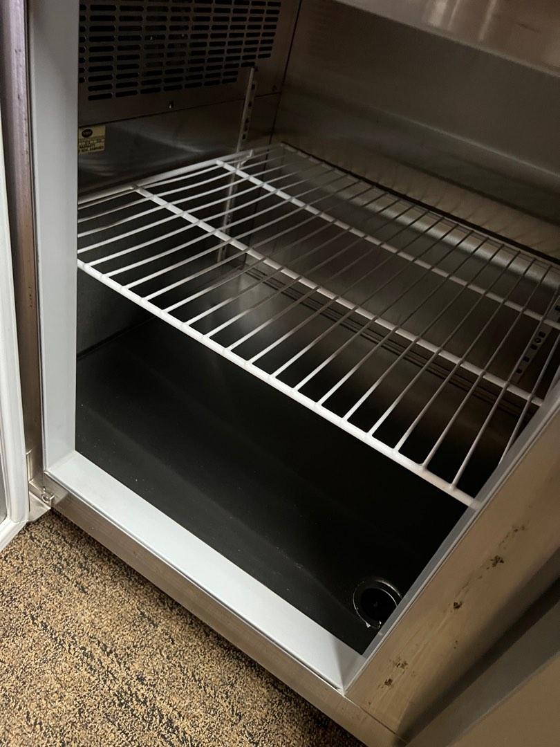 Modelux 2 Doors Counter Chiller 1500 x 760 x 850, TV & Home Appliances ...