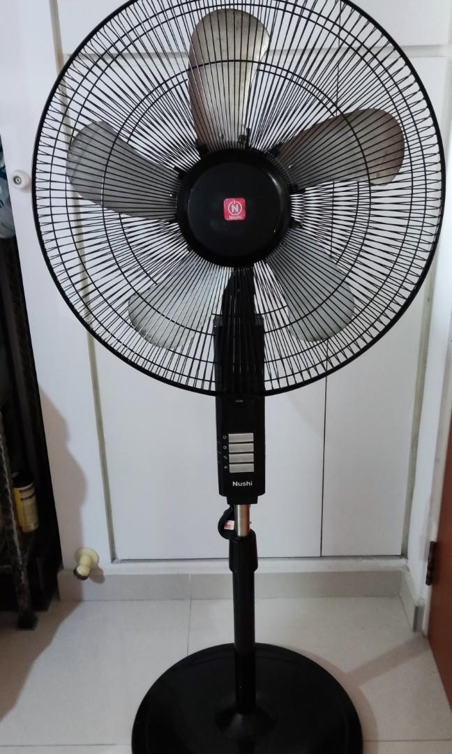 Nushi 18" big stand fan, Furniture & Home Living, Lighting & Fans, Fans ...