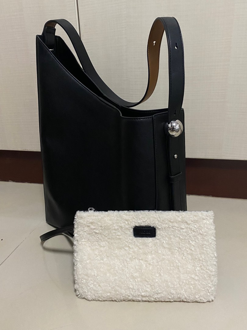 Pedro bag, Women's Fashion, Bags & Wallets, Tote Bags on Carousell