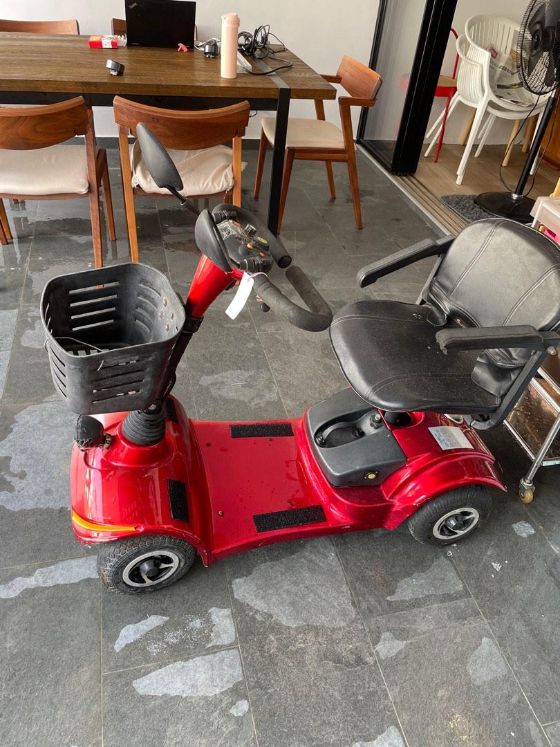 Personal mobility aid/scooter wheelchair , Sports Equipment, PMDs, E ...