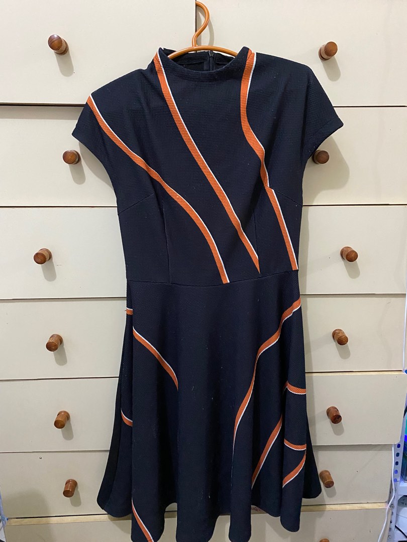 Plains and Prints Original Long neck Dress, Women's Fashion, Dresses ...