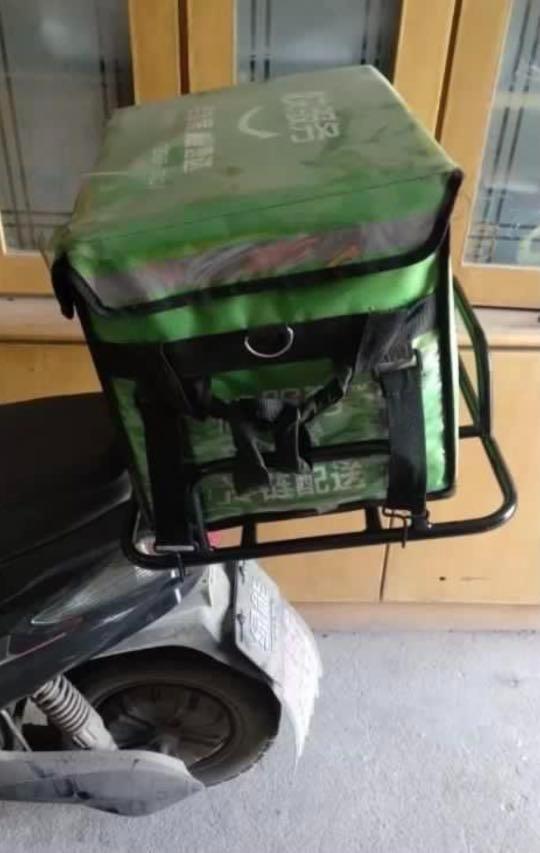 Food Delivery Thermal Rack Measure 50cm x 40cm internal! Fit Food Panda ...