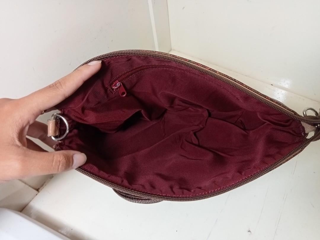 Tas Satchel Maroon bintang, Fesyen Wanita, Tas & Dompet di Carousell