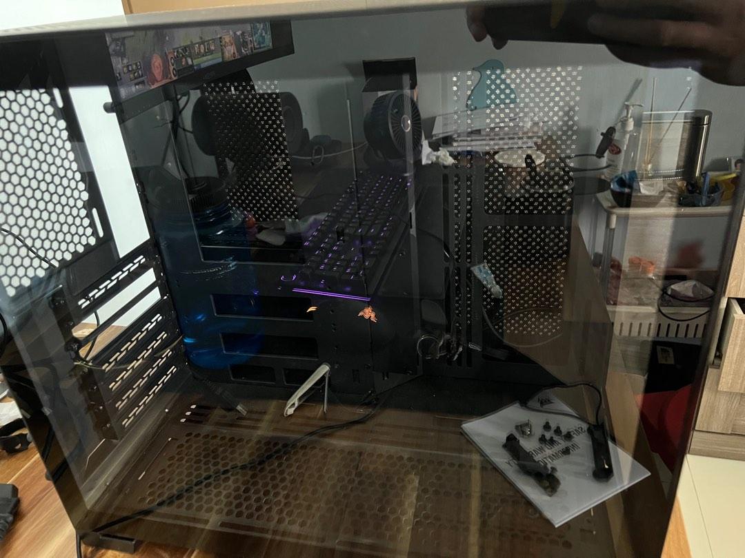 selling lian li 011 dynamic mini black, Computers & Tech, Parts ...