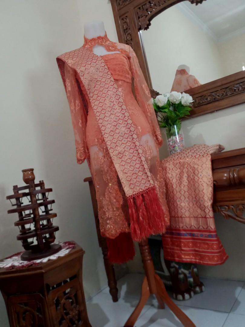 SET KEBAYA PLUS ROK DAN SELENDANG SONGKET BAGUS DAN MEWAH!!, Fesyen Wanita, Pakaian Wanita ...
