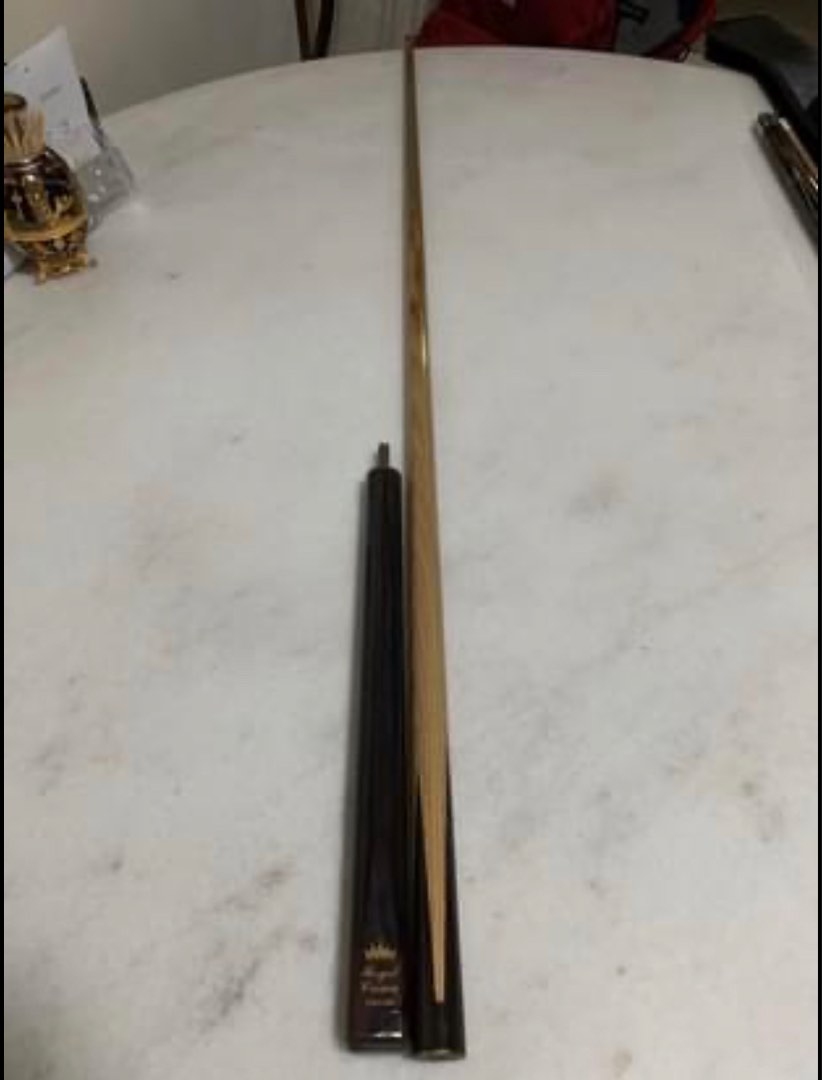 Snooker.cues royal crown England, Sports Equipment, Sports & Games ...