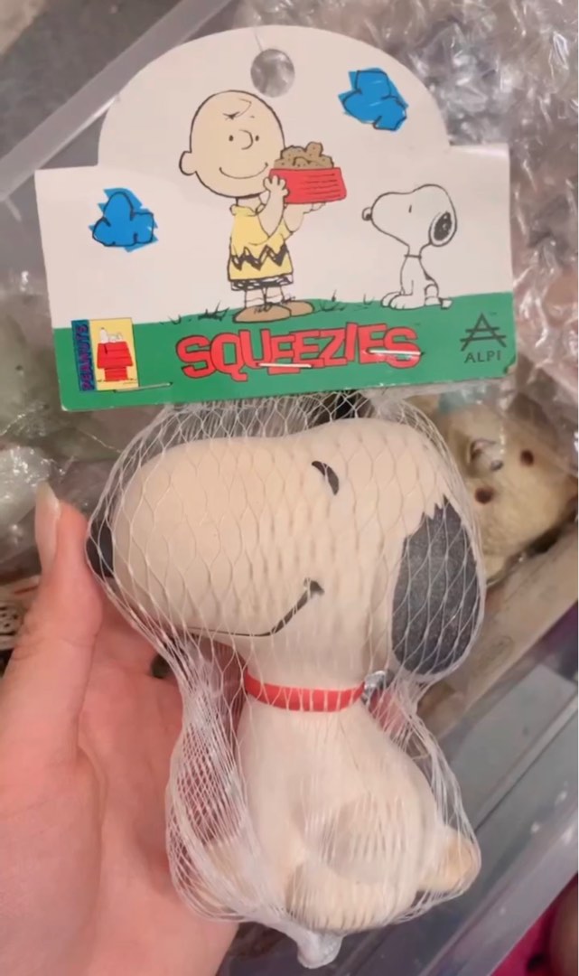 Snoopy squishy, 興趣及遊戲, 玩具 & 遊戲類 - Carousell