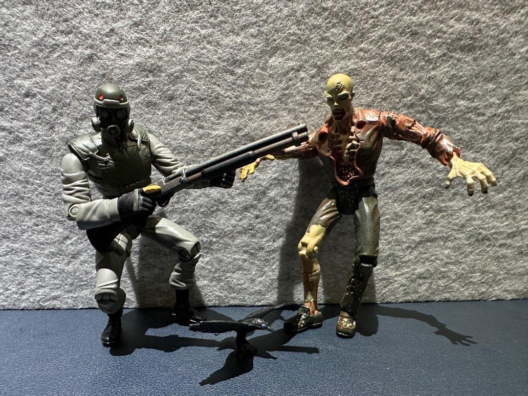 Toybiz 1998 vintage Resident Evil 2 Hunk and zombie, Hobbies & Toys ...