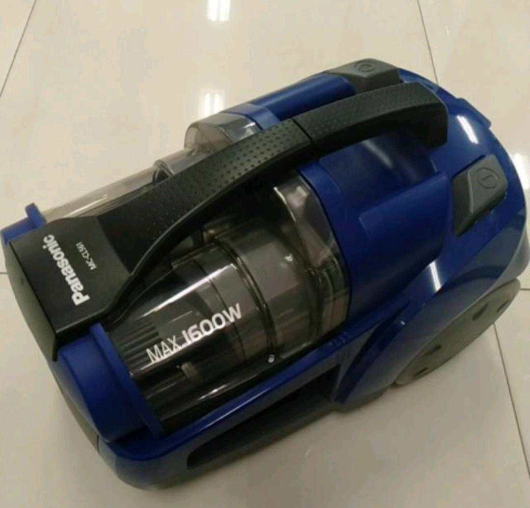 Vacuum Cleaner / Penyedot Debu merk PANASONIC 1600 watt, warna BIRU TUA ...