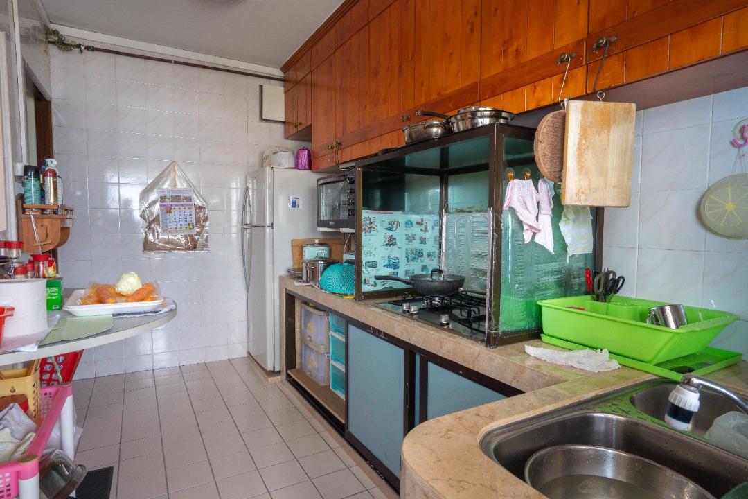 5-room Improved Flat near future Jurong Region Line - Choa Chu Kang West Station- 3 mins to MRT ...