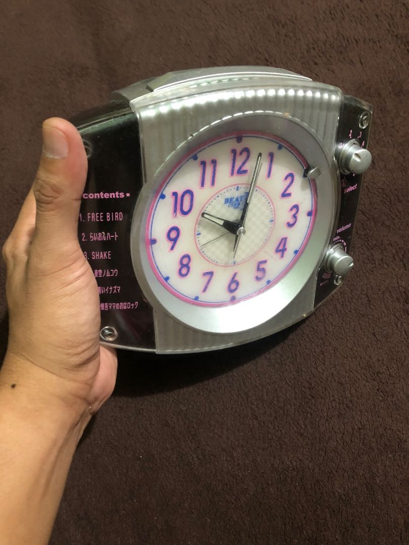 Beat J club music desk clock, Furniture & Home Living, Home Decor ...