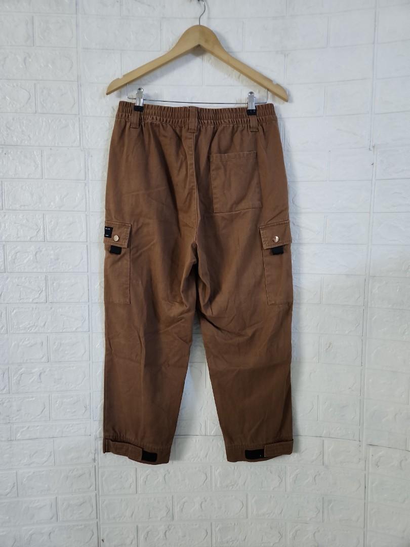 Bossini Jogger Pants, Men's Fashion, Bottoms, Joggers on Carousell