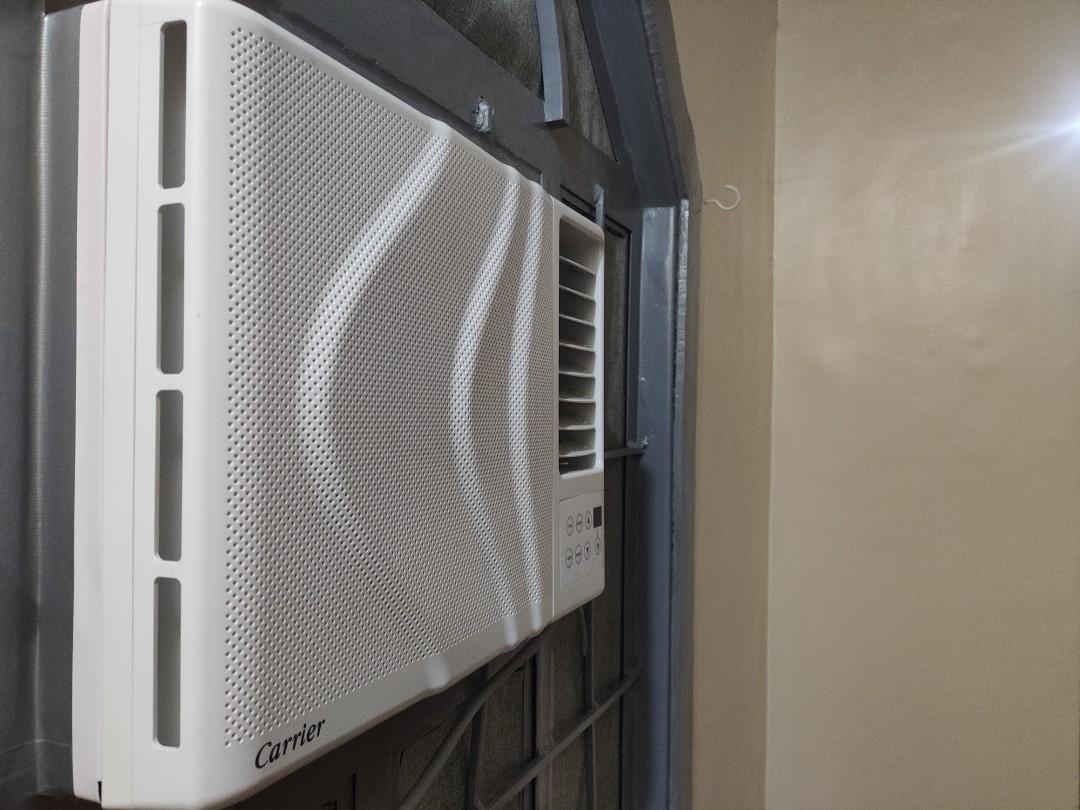 Carrier Aura Window Type Side Discharge 1.0hp, TV & Home Appliances ...