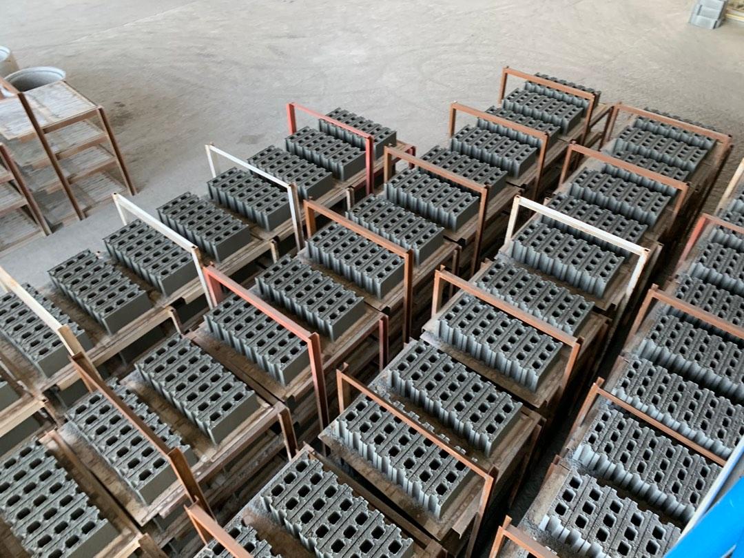 CHB Load & Non-Load Bearing, Commercial & Industrial, Construction ...