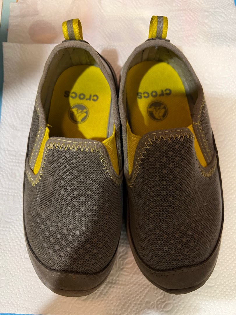 Crocs Burger Clog Kid Shoes, Babies & Kids, Babies & Kids Fashion on ...