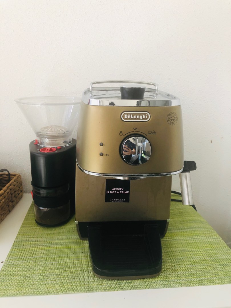 Delonghi coffee machine - Vintage, TV & Home Appliances, Kitchen ...