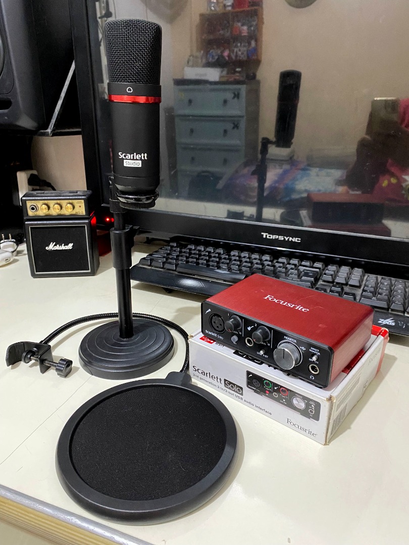 Focusrite Solo Gen2 w/ Condenser Mic Bundle, Hobbies & Toys, Music ...