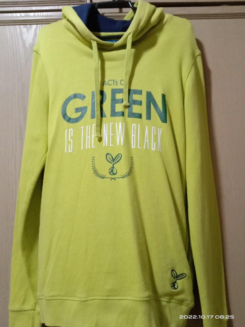 Green sweeter, Men's Fashion, Coats, Jackets and Outerwear on Carousell