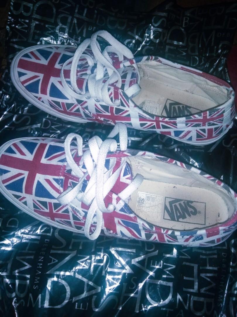 kasut vans, Men's Fashion, Footwear, Casual shoes on Carousell