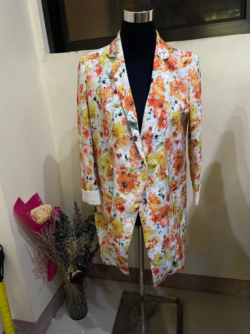 Korean coat, Women's Fashion, Coats, Jackets and Outerwear on Carousell