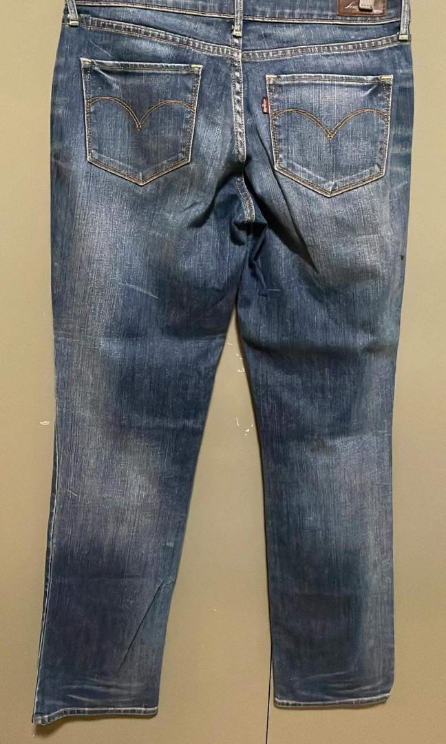 Levi's Bold Curve Straight Leg Jeans, Women's Fashion, Bottoms, Jeans on Carousell