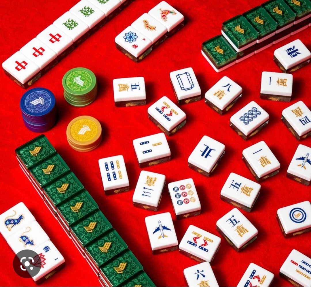 2022 LUCKY SQ limited edition mahjong set used once, Hobbies & Toys ...