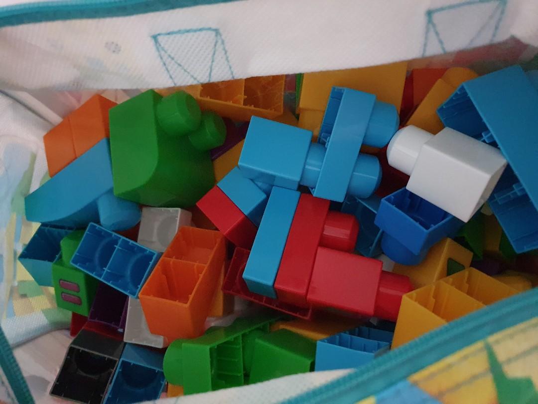 Mega Bloks (150 pieces of blocks), Babies & Kids, Infant Playtime on ...