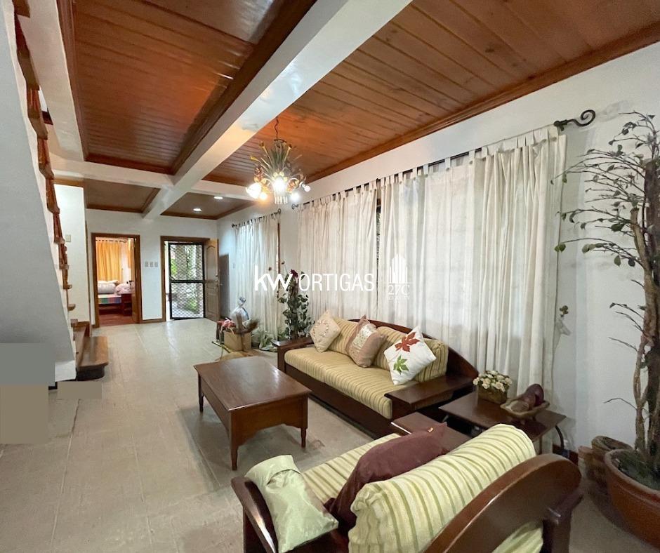 Nice and Cozy House for Sale in Richmore Land Subdivision, Tagaytay ...
