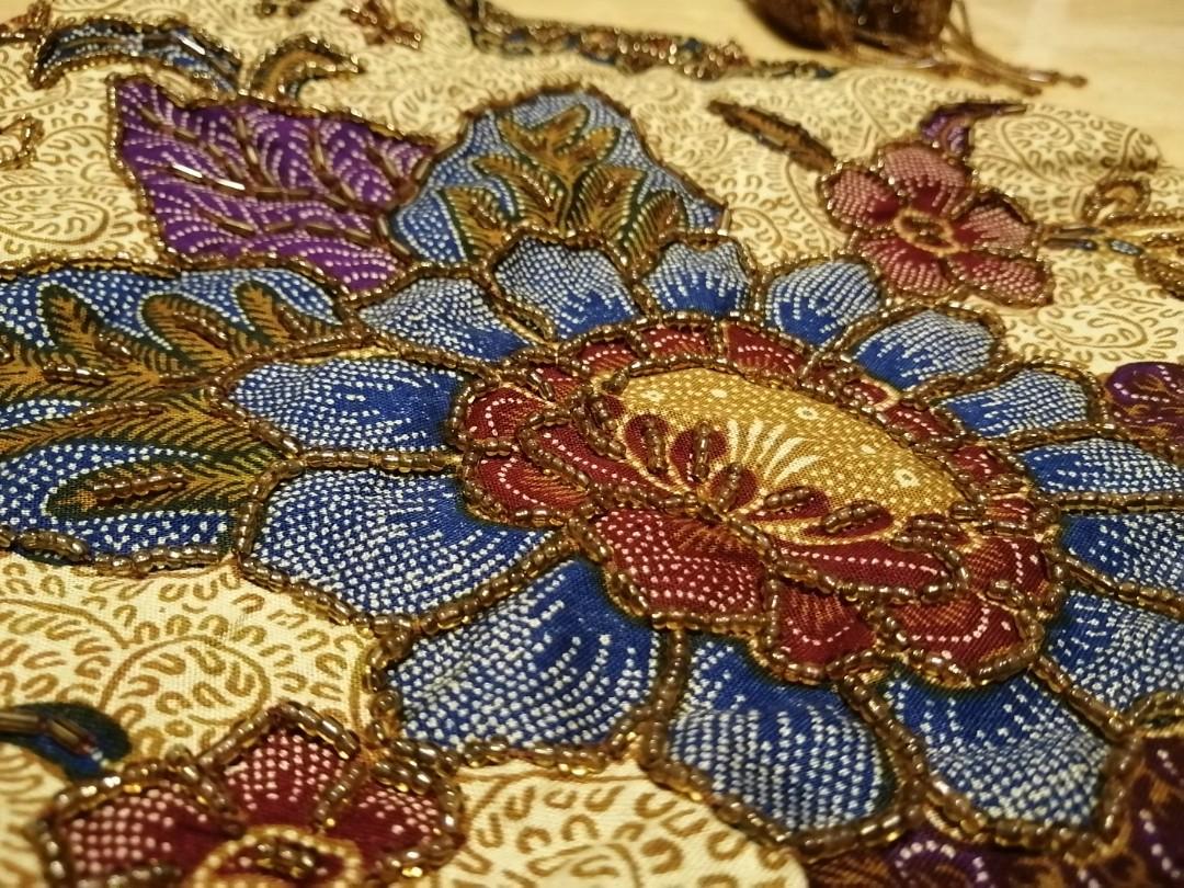 Peranakan flower and butterfly batik embroided cloth bag, Women's ...