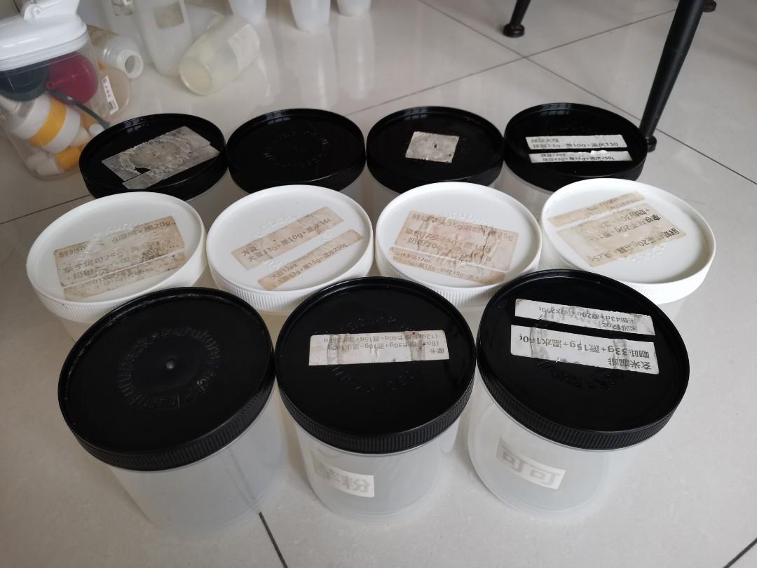 Plastic cylinder powder container 900L and sauce syrup squeezer, TV ...