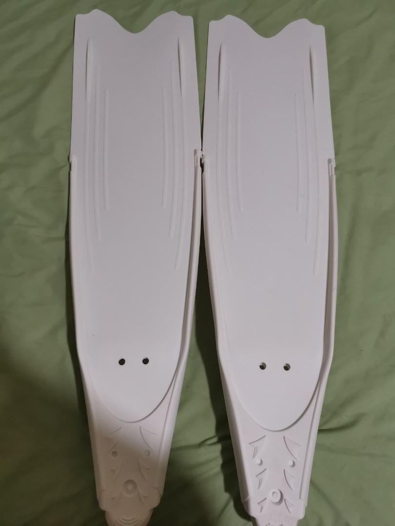 Plastic long fins, Sports Equipment, Fishing on Carousell