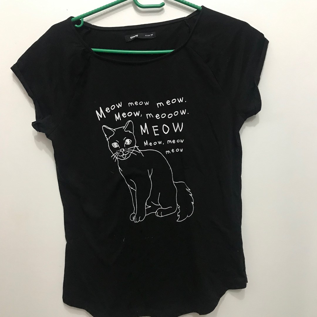 Sinsay meowing top, Women's Fashion, Tops, Shirts on Carousell