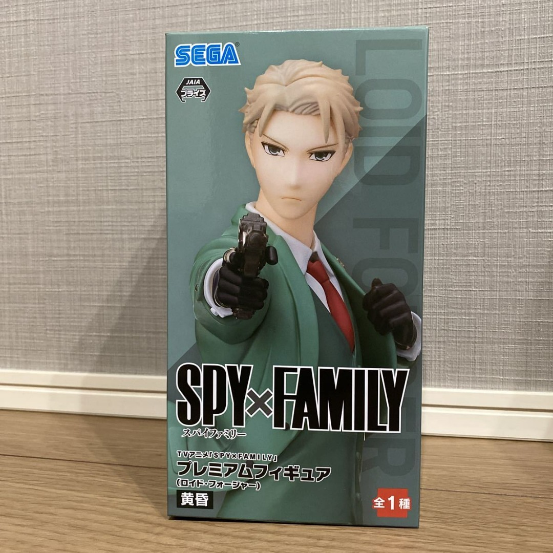 Spy family spy x family Lloyd Forger premium figure, 興趣及遊戲, 玩具 & 遊戲類 ...