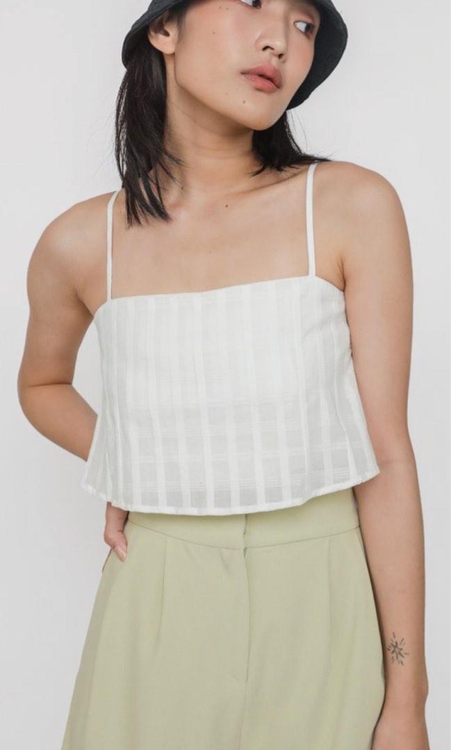 (The Tinsel Rack) Rumi Crop Flare Top, Women's Fashion, Tops ...