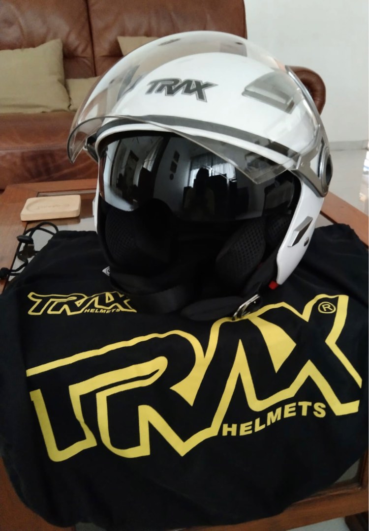 TRAX Helmet, Motorcycles, Motorcycle Accessories on Carousell