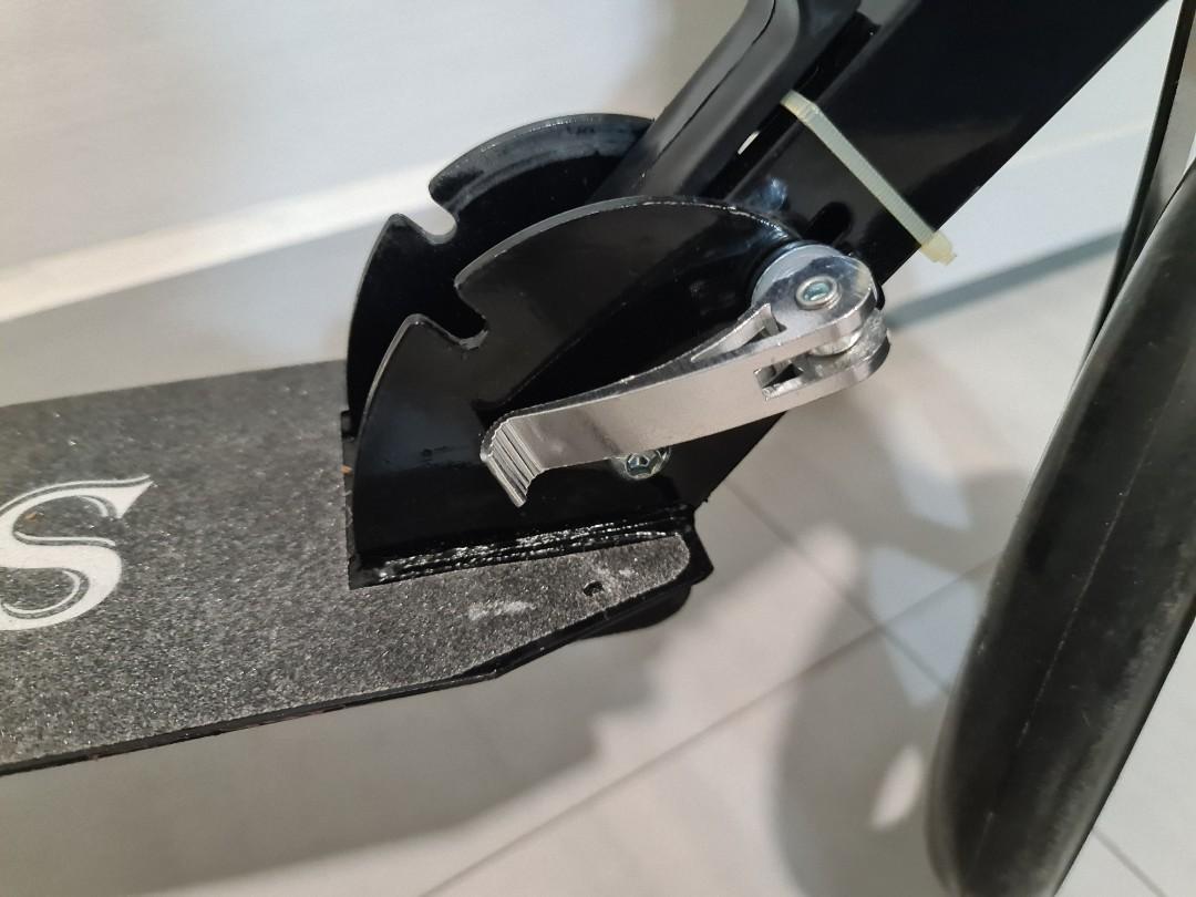 Basic Scooter with hand brake, Sports Equipment, Sports & Games, Skates ...