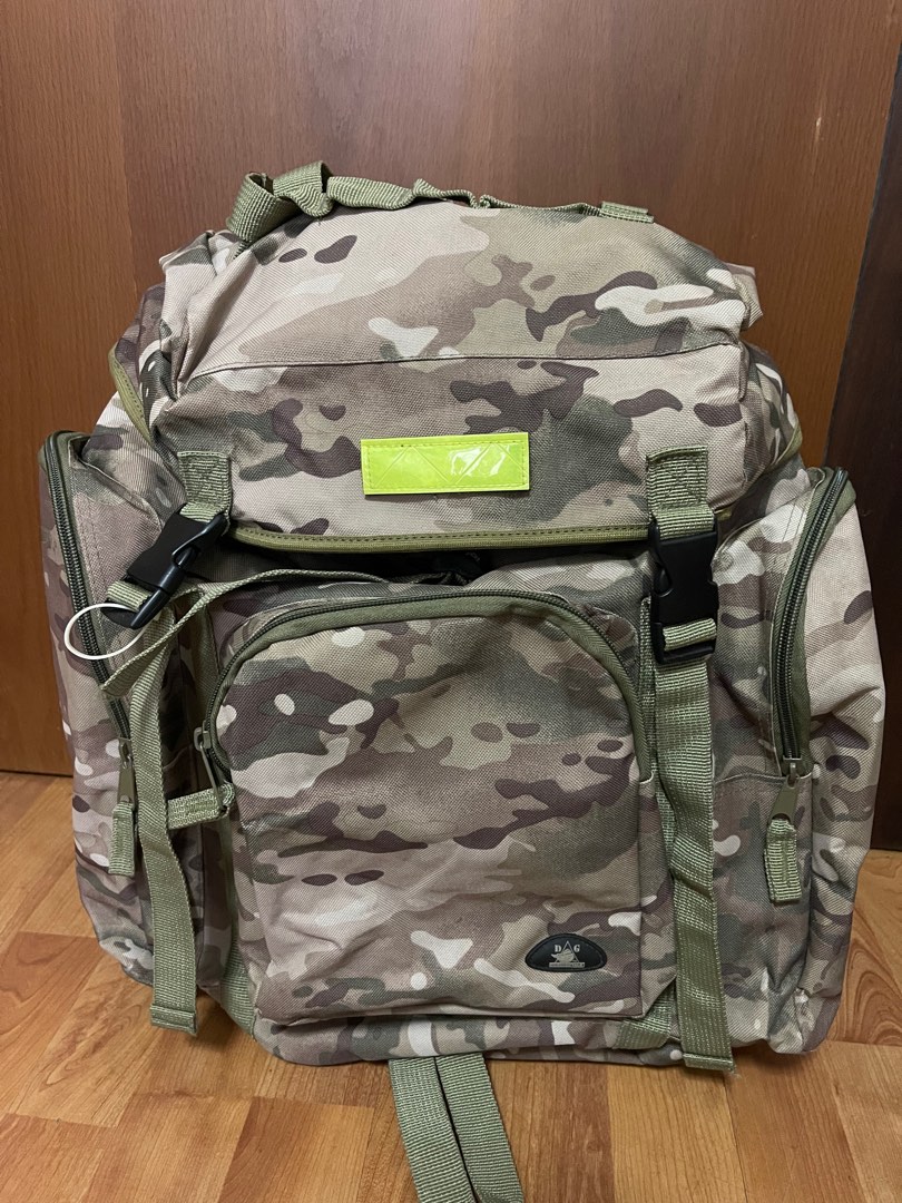 Camouflage backpack, Men's Fashion, Bags, Backpacks on Carousell