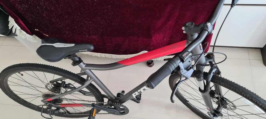 Decathlon Hybrid Bike Riverside 500 9 speed Disc Brake - Grey/Red ...