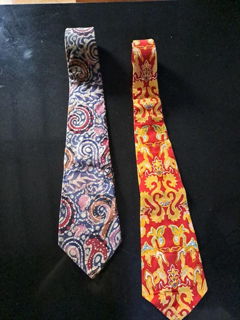 Dua buah Dasi pria motif batik tulis, Fesyen Pria, Aksesoris, Dasi & Aksesoris Formal Lainnya di ...
