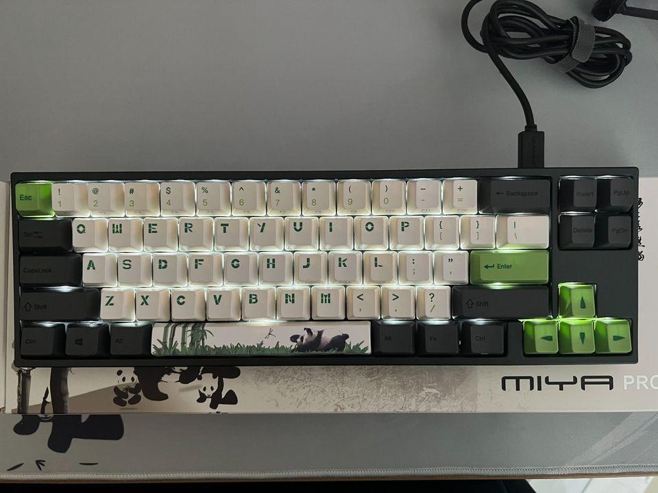Ducky Varmilo Miya Pro Panda, Computers & Tech, Parts & Accessories ...