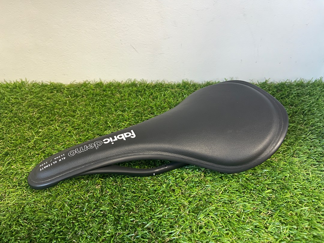 Fabric ALM Saddle, Sports Equipment, Bicycles & Parts, Parts ...