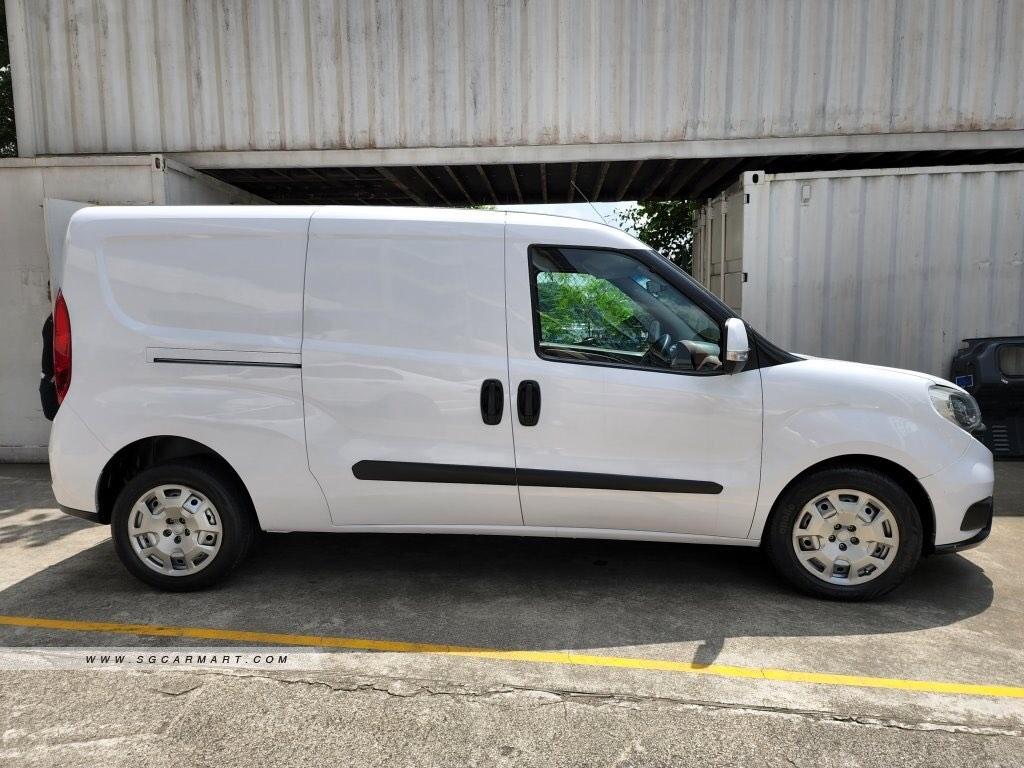 Fiat Professional Doblo Cargo Diesel 1.6 Multijet Standard Glaze [Euro ...