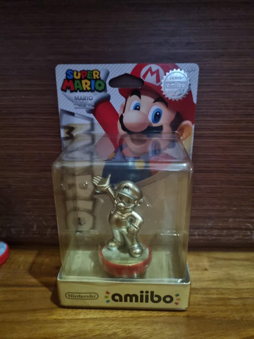 Gold and silver Mario amiibo, Video Gaming, Gaming Accessories ...