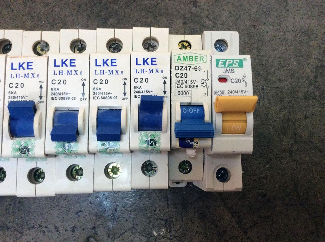 LKE SAFETY MCB Miniature Circuit Breaker Distribution Box DB 20A LH-MX6 ...