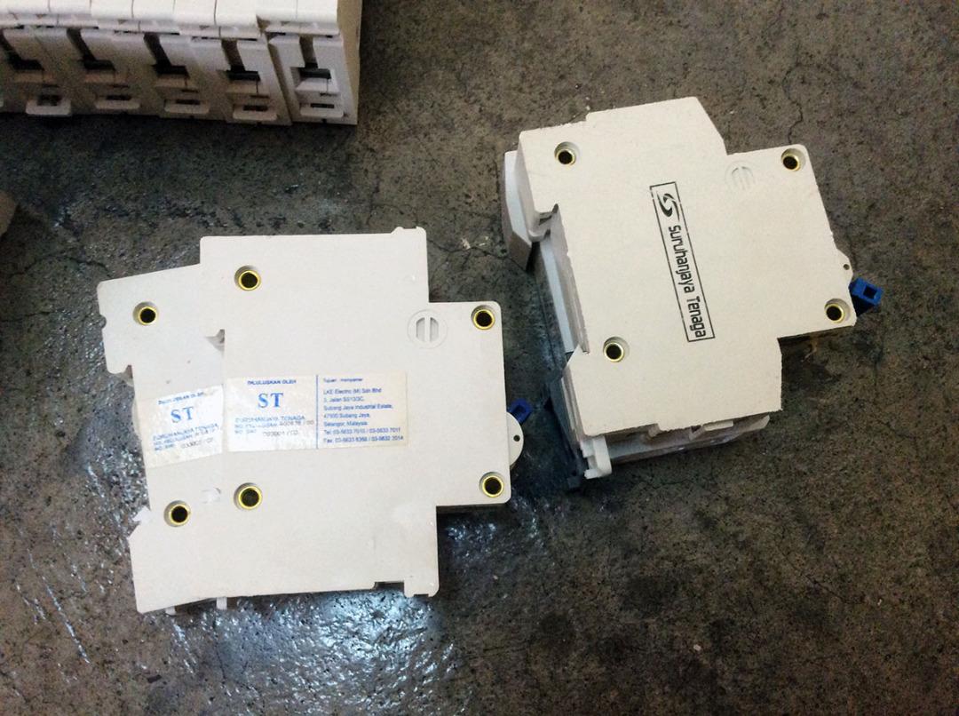 LKE SAFETY MCB Miniature Circuit Breaker Distribution Box DB 20A LH-MX6 ...